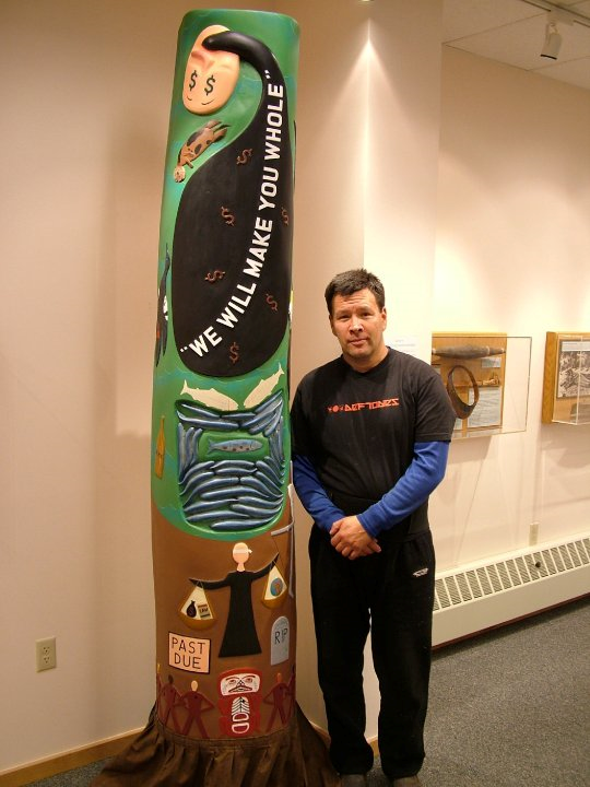 74: Totem poles and sculptures – Notebook from the North